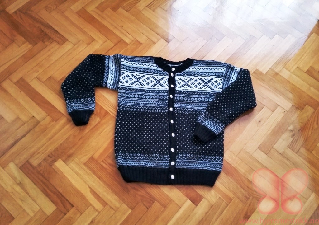 Setesdals kofte (XL). Sort/hvit | hjemmestrikk